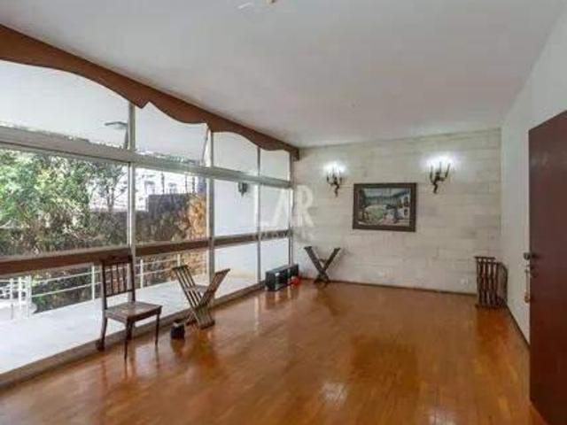 Casa à venda, 8 quartos, 1 suíte, 10 vagas, Barroca Belo Horizonte/MG