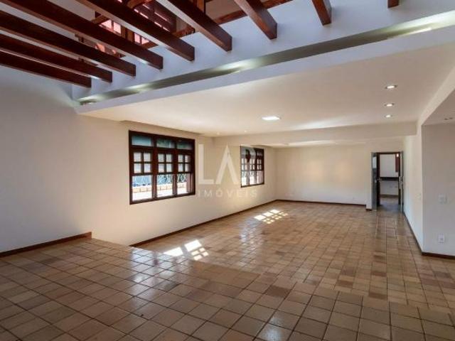 Casa à venda, 8 quartos, 1 suíte, 6 vagas, Santa Tereza Belo Horizonte/MG