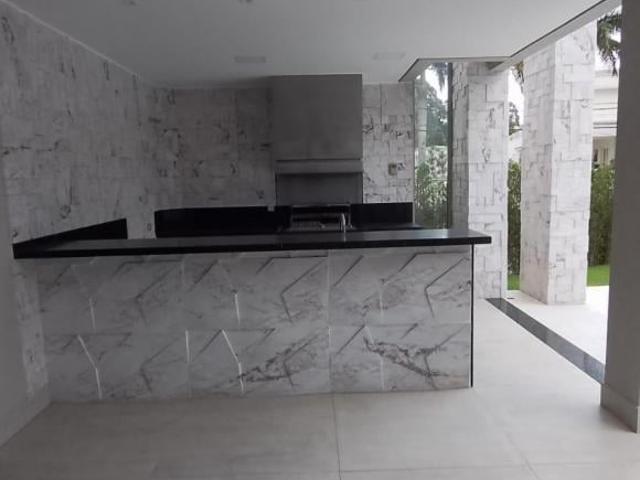 Casa a venda 900m² em Alphaville