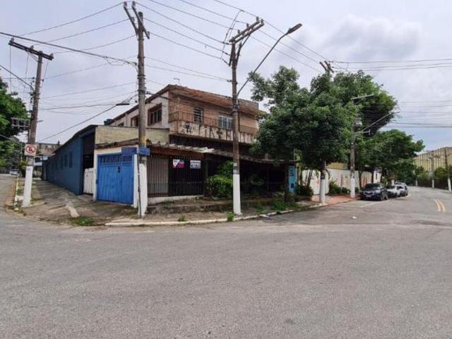 CASA À VENDA | 980 M² | 5 DORMITÓRIOS + SALÃO | 2 VAGAS NO PQ. EDU CHAVES!