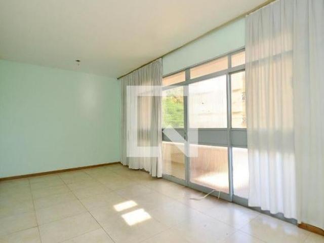 Casa à Venda Colégio Batista, 5 Quartos, 280 m² Belo Horizonte
