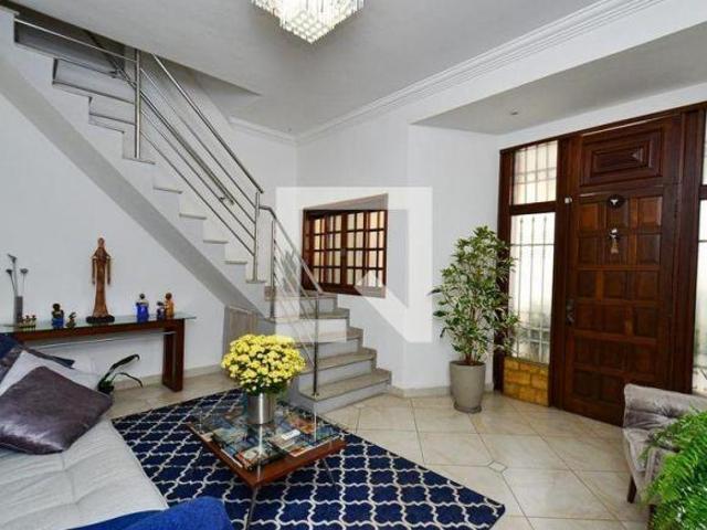 Casa à Venda Colégio Batista, 5 Quartos, 297 m2