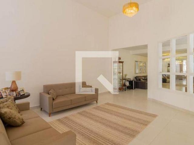 Casa à Venda Colônia Agrícola Samambaia, 5 Quartos, 48 m² Brasília