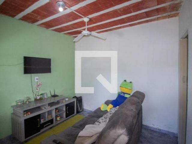 Casa à Venda Colonial, 2 Quartos, 70 m² Contagem