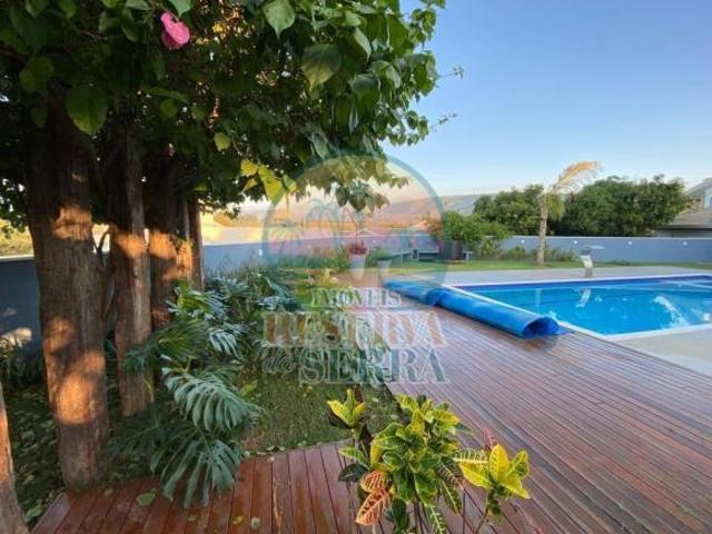 Casa a venda com ótima metragem no condomínio Reserva da Serra Jundiaí