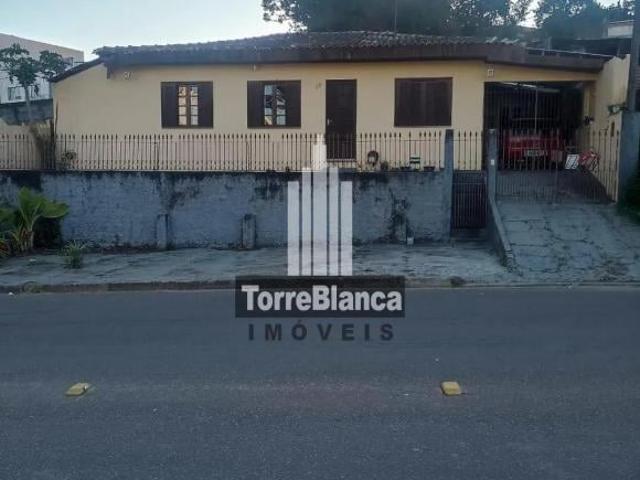 Casa à Venda com Acesso por Duas Ruas, aceita permuta Jardim Carvalho, Ponta Grossa/PR