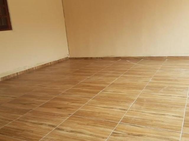 Casa a venda com amplo espaço