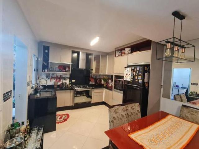 Casa à Venda com Área Gourmet Completa | 3 Dormitórios | 4 Banheiros | 4 Vagas