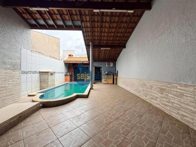 Casa à venda com área de lazer completa no Bairro Nova Carioba em Americana/SP