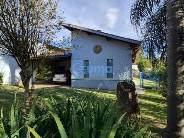 Casa à venda com charme de casa de sítio e Segurança de Condomínio, no Residencial Sunset Village em