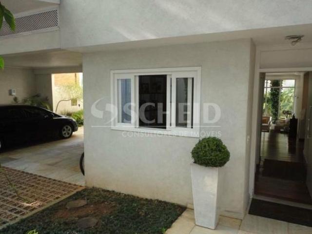 Casa à venda com com 4 dormitórios no Jardim marajoara