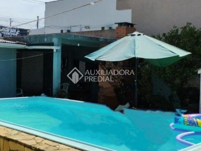 Casa à venda com dois dormitórios na avenida Boqueirão em Canoas