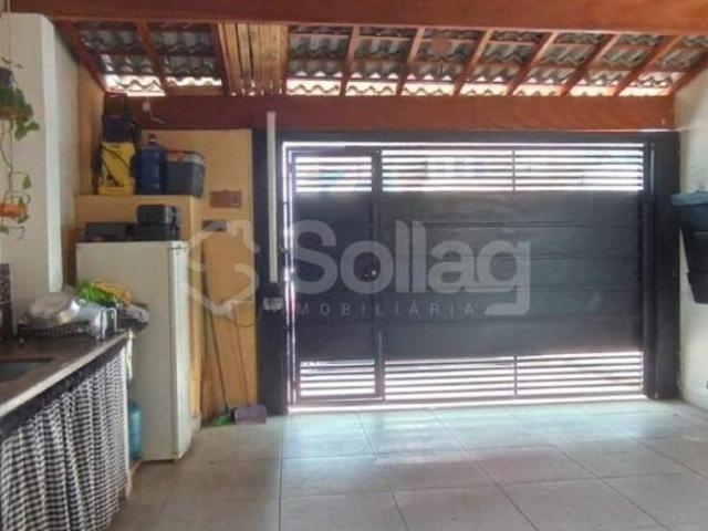 Casa à venda com dois quartos no bairro Jardim Paineiras na cidade de Vinhedo/SP