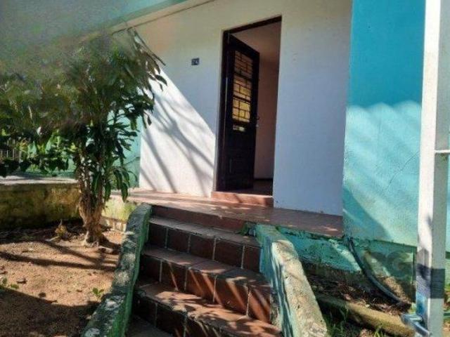 Casa à Venda com Espaço, Conforto e Versatilidade< BR> 3 Dormitórios, 1 Sala de estar, 1 Banheir