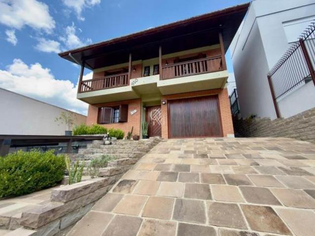 Casa a venda com espaço gourmet