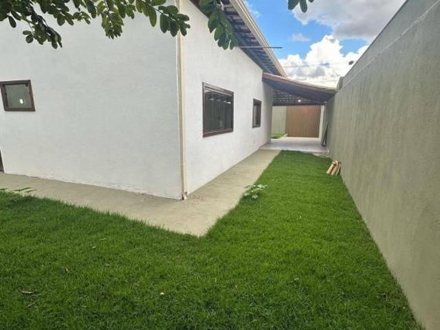 CASA À VENDA COM FINO ACABAMENTO NO BAIRRO NOVO IGARAPÉ