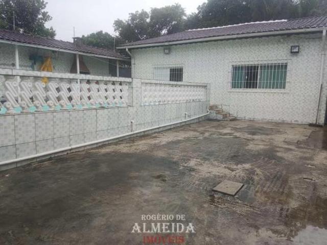 Casa à venda com piscina,3 quartos, Gaivota Praia