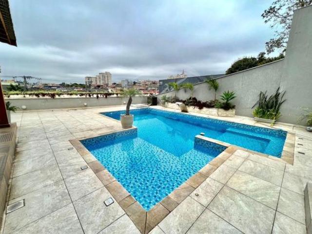 Casa à venda com piscina, 3 quartos, 3 vagas, Tremembé