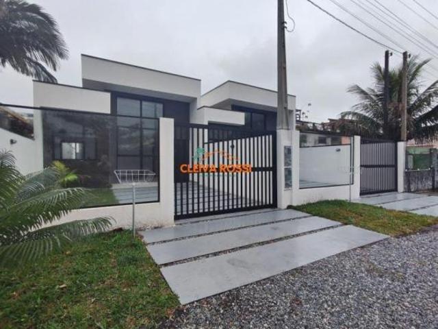 Casa á Venda Com Piscina 180 Metros Do Mar Pontal do Paraná