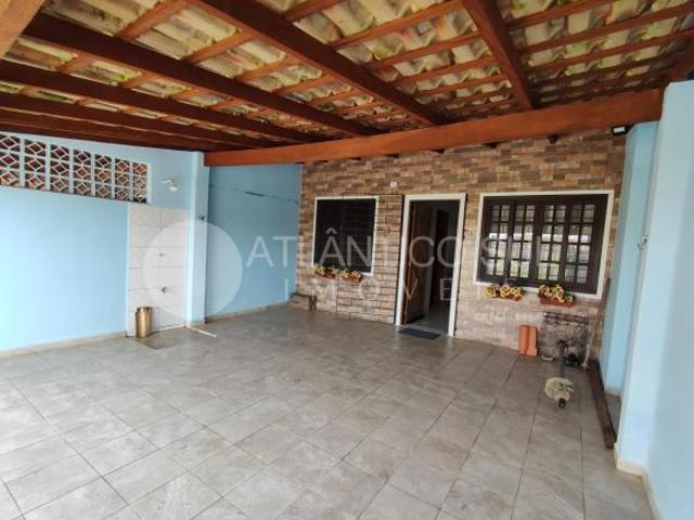 Casa à venda com piscina, 400 metros do mar em Monções, PONTAL DO PARANA PR
