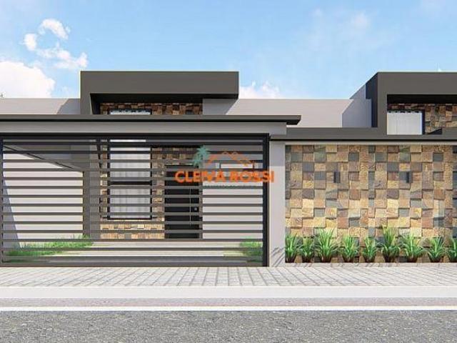 Casa à Venda com Piscina a 900m do Mar Pontal do Paraná