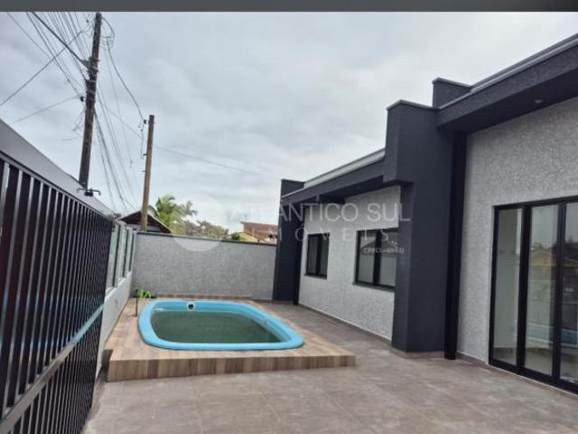 Casa à venda com piscina, balneário COSTA AZUL, MATINHOS PR