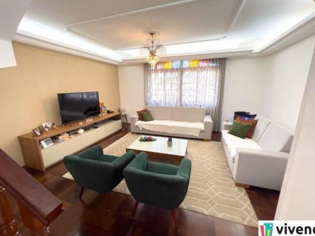 CASA À VENDA COM PISCINA E ESPAÇO GOURMET, JARDIM MARCOS LEITE, JUNDIAÍ SP!