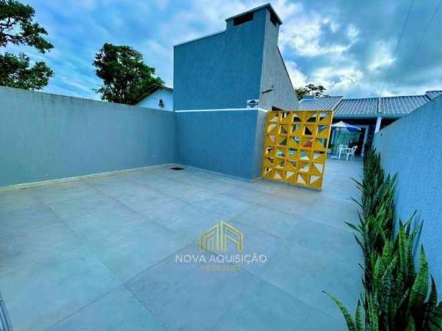 Casa à Venda com Piscina em Matinhos/PR