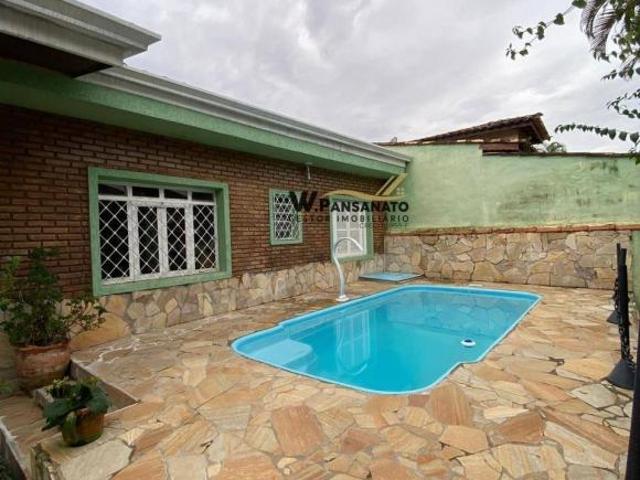 Casa à venda com piscina, Jardim Nomar, Caraguatatuba, SP