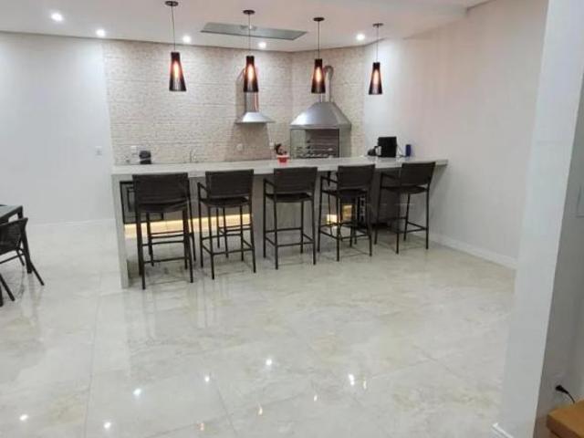 Casa à venda com piscina Jardim Florestal Jundiaí/SP