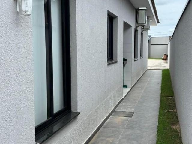 Casa à venda com piscina, moveis planejados em Guaratuba PR, bairro Eliana, 3 quartos, 1 suíte