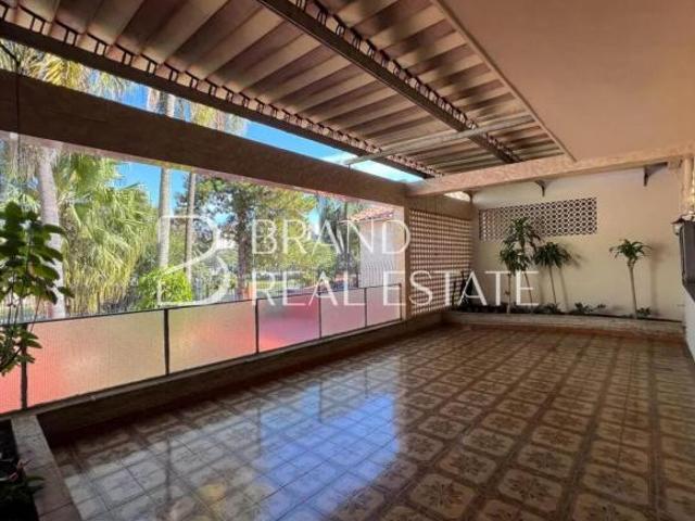 Casa á venda com piscina no Ipiranga, 280m², 4 quartos, 7 vagas