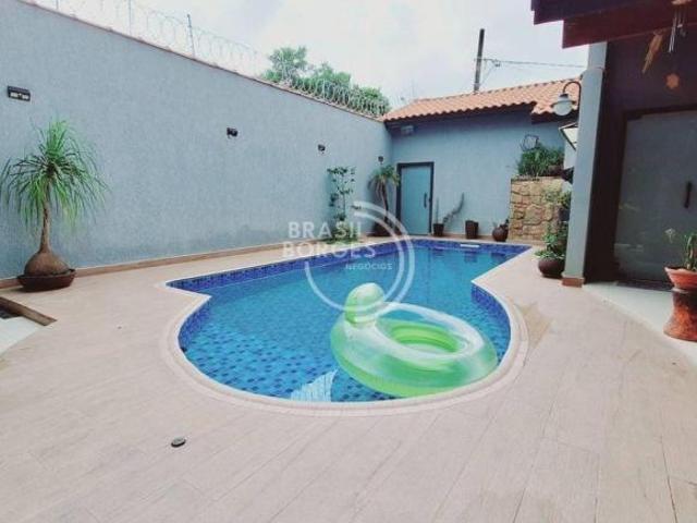 Casa à Venda com Piscina no Jardim Karolyne Votorantim/Sp