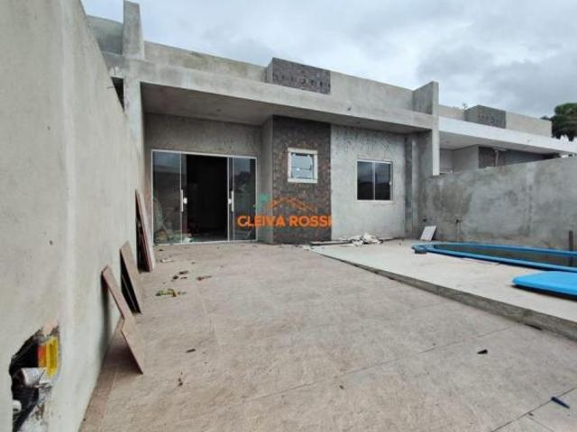 Casa á Venda com Piscina Pontal do Paraná