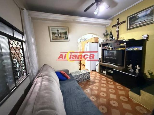 CASA À VENDA COM PONTO COMERCIAL NO JARDIM BELA VISTA EM GUARULHOS