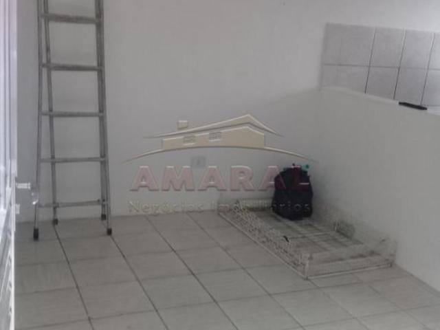 CASA À VENDA COM QUARTO AMPLO, QUINTAL ESPAÇOSO E 2 VAGAS EXCELENTE OPORTUNIDADE JD NOVA AMERICA SUZ