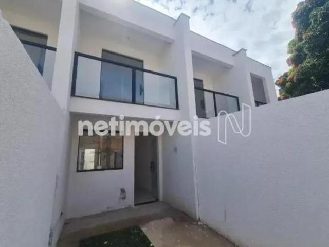 Casa à venda com Sacada, 2 suítes e 2 vagas de garagem, 164 m²  Lagoinha Leblon