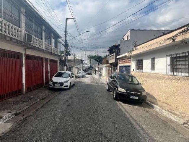 Casa á venda com terreno de 150M2 no Bairro Jardim São Luis