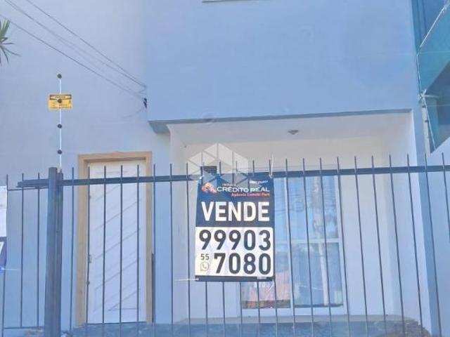 Casa à venda com Três quartos e dois banheiros no bairro Tomazetti em Santa maria Rs