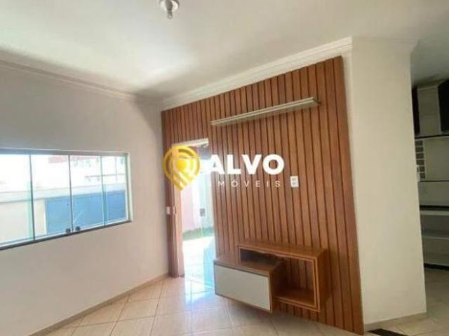 Casa à venda com três quartos no bairro Jardim Imperial em Lagoa Santa/MG