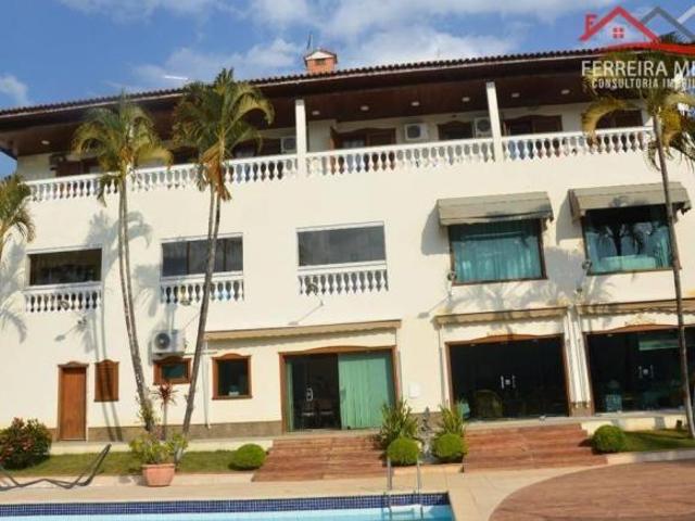 Casa a venda com vista panorâmica pra represa em Mairiporã