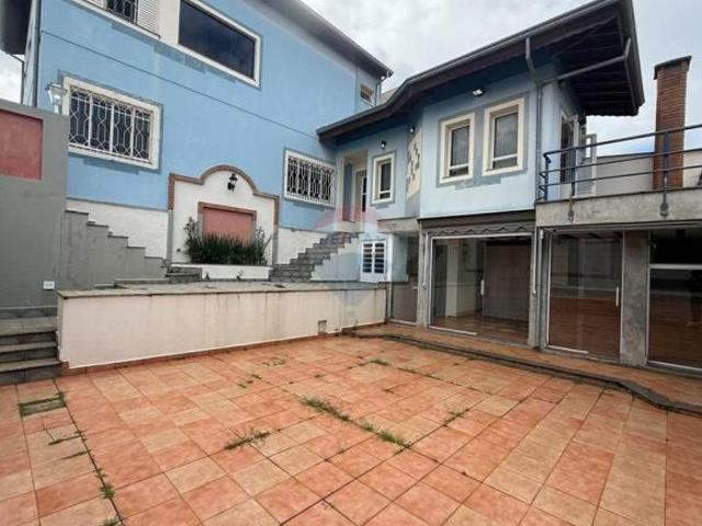 CASA À VENDA COM VISTA PARA O LAGO DO TABOÃO – BRAGANÇA PAULISTA