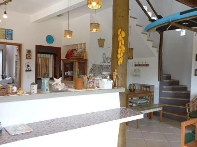 CASA À VENDA COM VISTA PARA O MAR E PISCINA NO BEXIGA EM ILHABELA SP