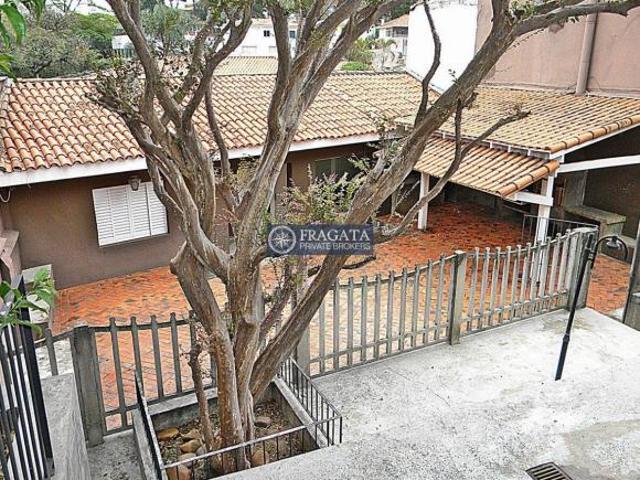 Casa à venda com vista para o Pacaembu com 460 m² 4 quartos e 5 vagas