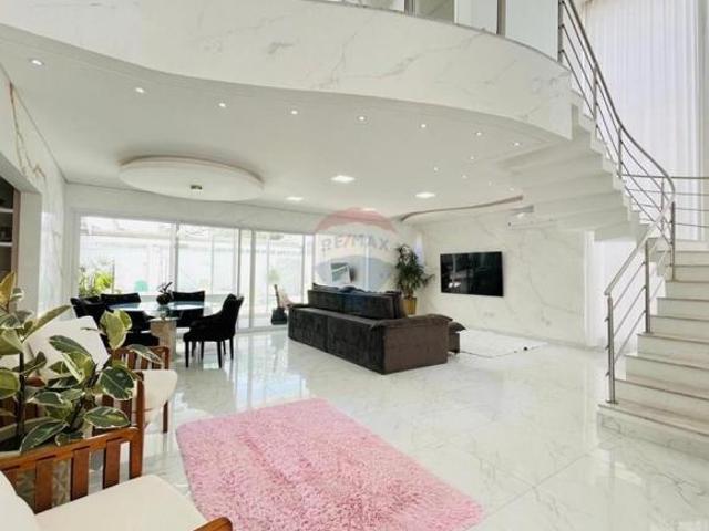 Casa à venda com 04 dormitórios, no Urbanova, São José dos Campos