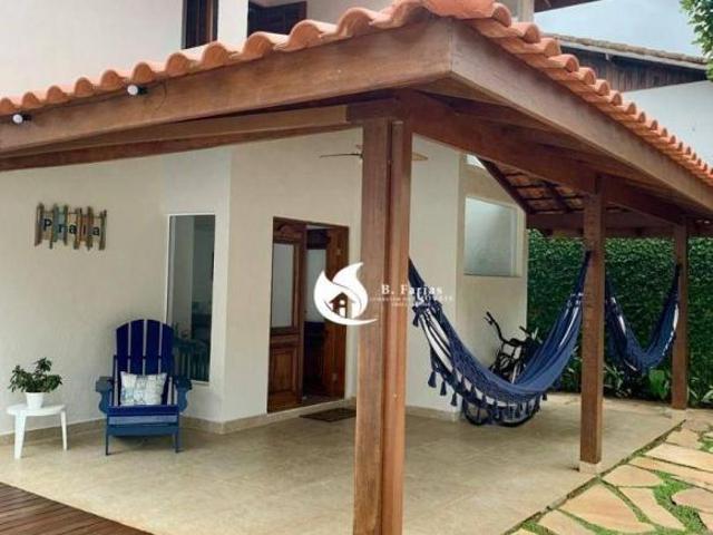 Casa a venda com 04 dormitórios, piscina, Escritura Definitiva, localizada na praia de Juquehy