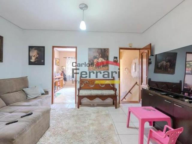 Casa a venda com 04 dormitórios, 1 vaga Bela Vista