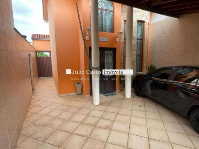 Casa a venda com 04 quartos e 1 suíte Jardim Emilia Sorocaba SP