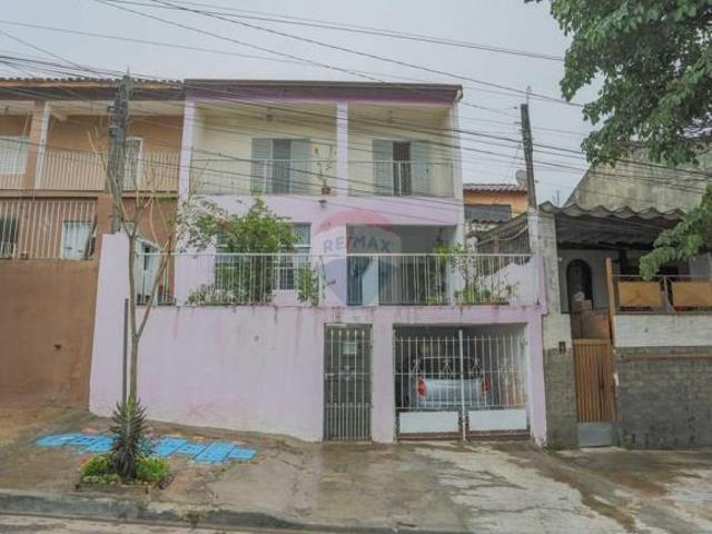 Casa à venda com 04 quartos no Jd. Maria Antônia Prado em Sorocaba SP