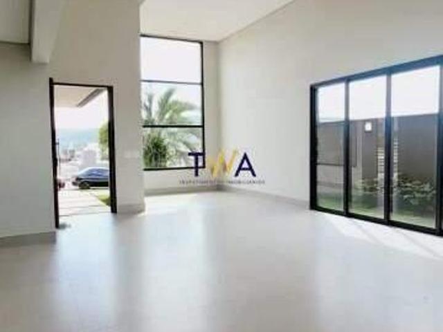 CASA À VENDA COM 04 SUÍTES NO CONDOMÍNIO COSTA LAGUNA EM ALPHAVILLE